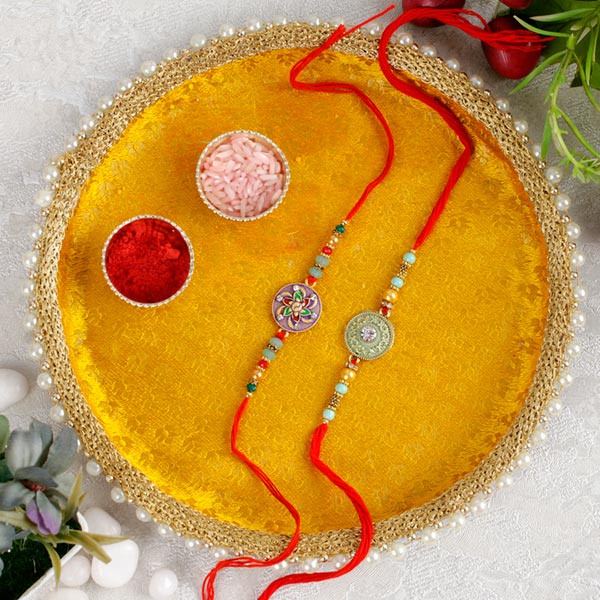 Send Astonishing Designer Rakhi Set with Puja Thali Online
